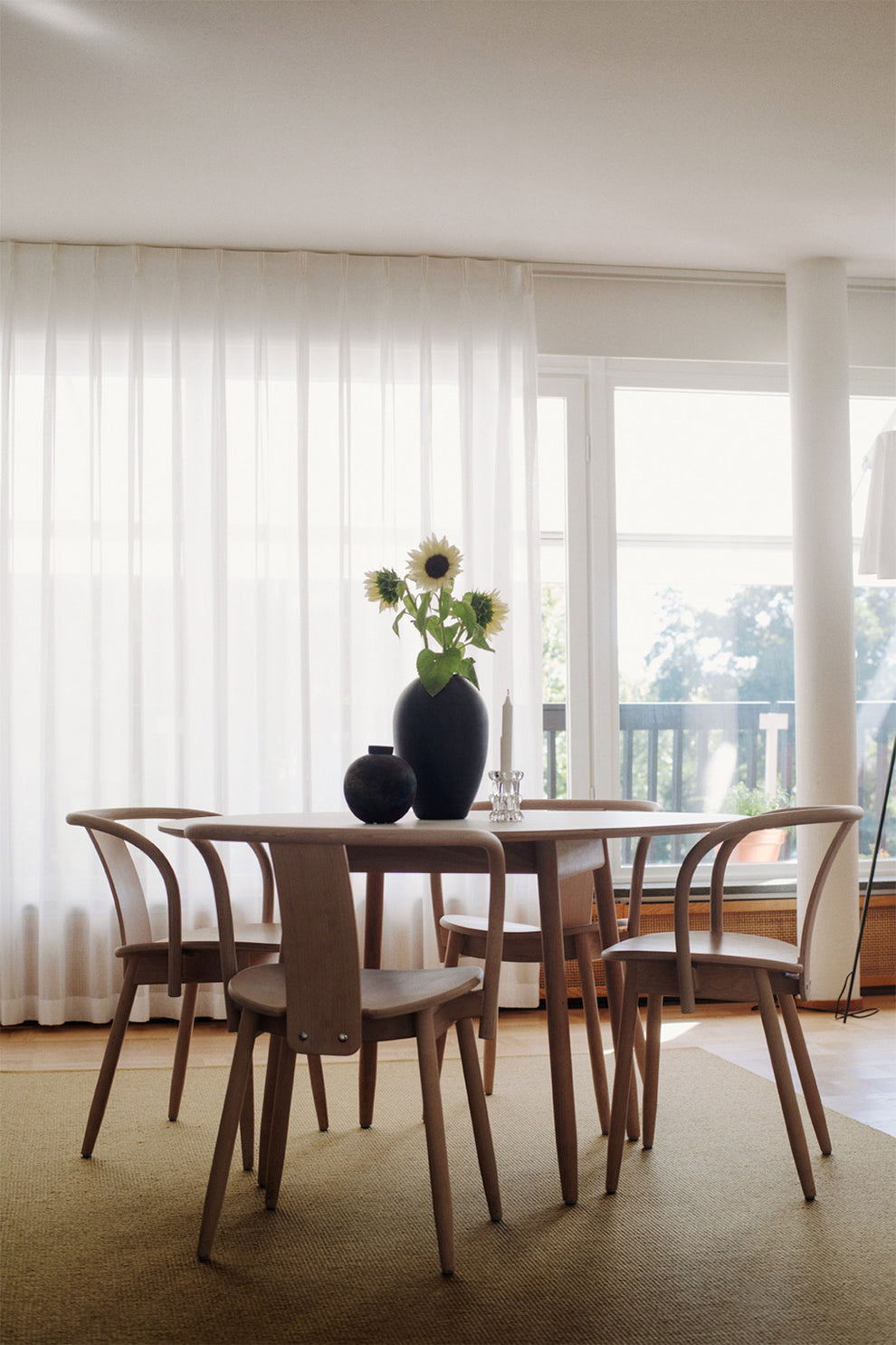 Icha Table - Round – District Furniture