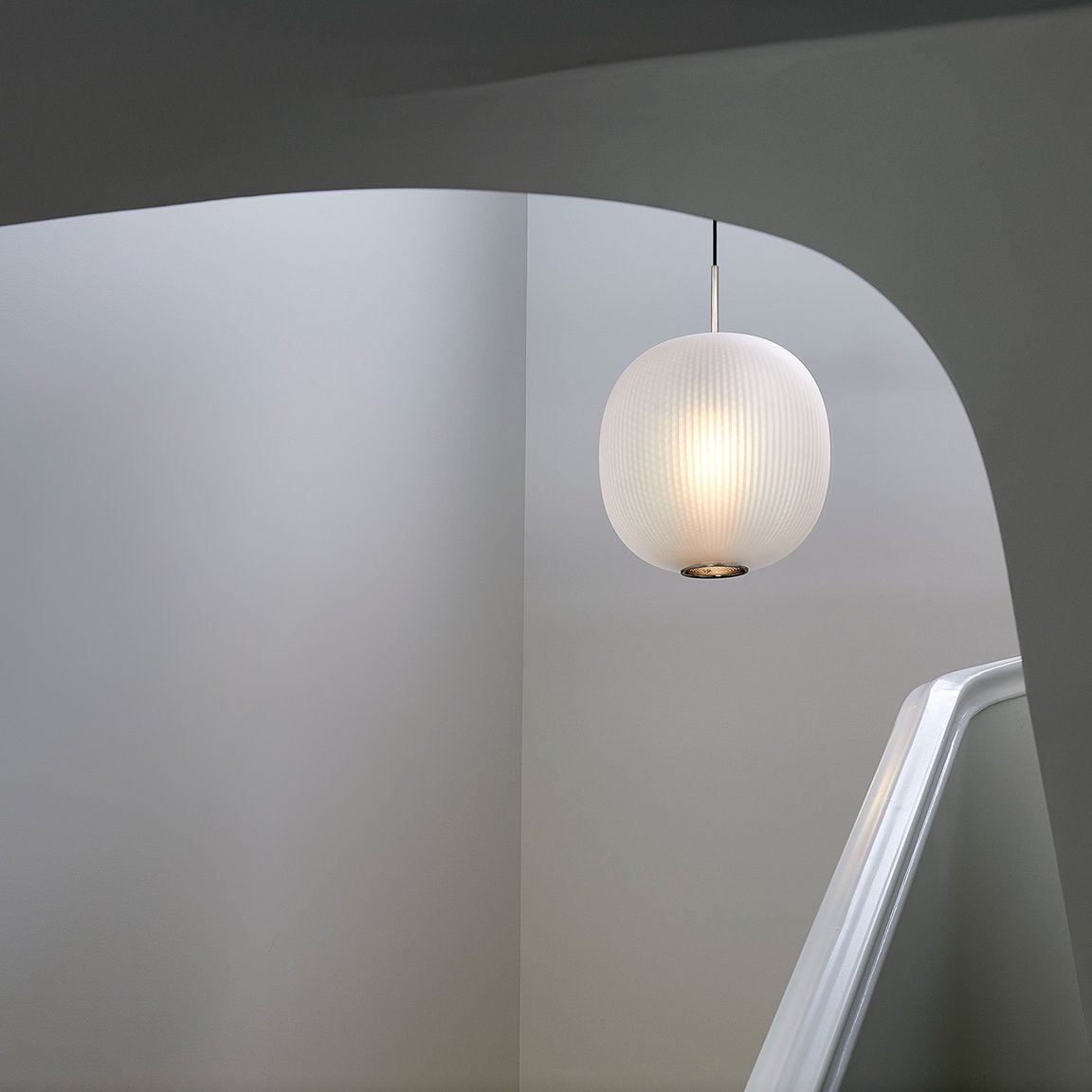 Bloom Pendant Light | Pendant Light | District – District Furniture